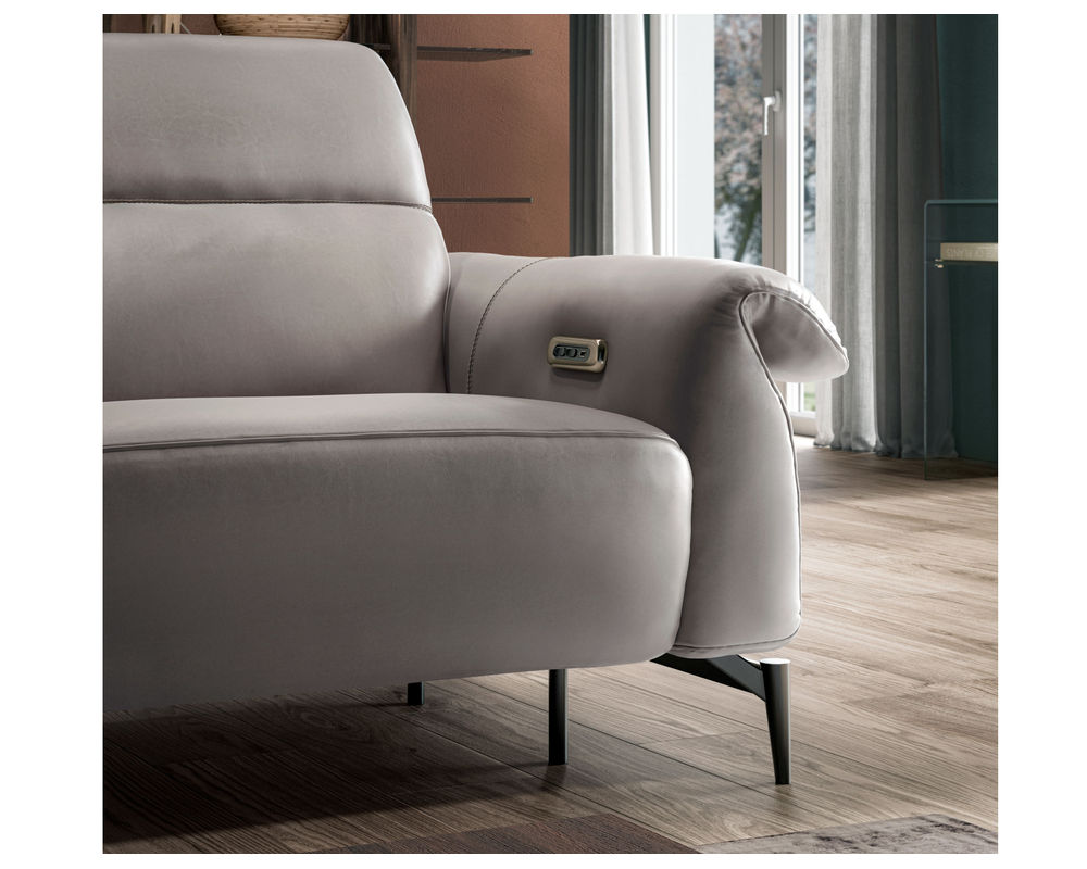 Leggiadro C143 Power Reclining Sofa (81" or 93") +50 leathers | Sofas ...